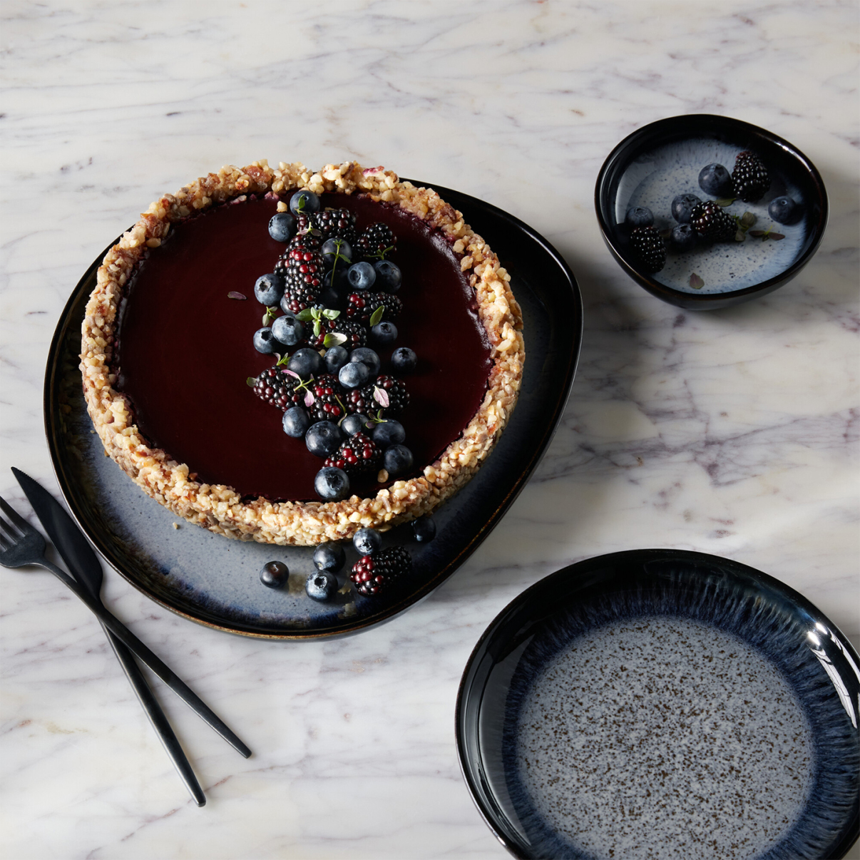 Halo Coupe Medium Plate – Denby